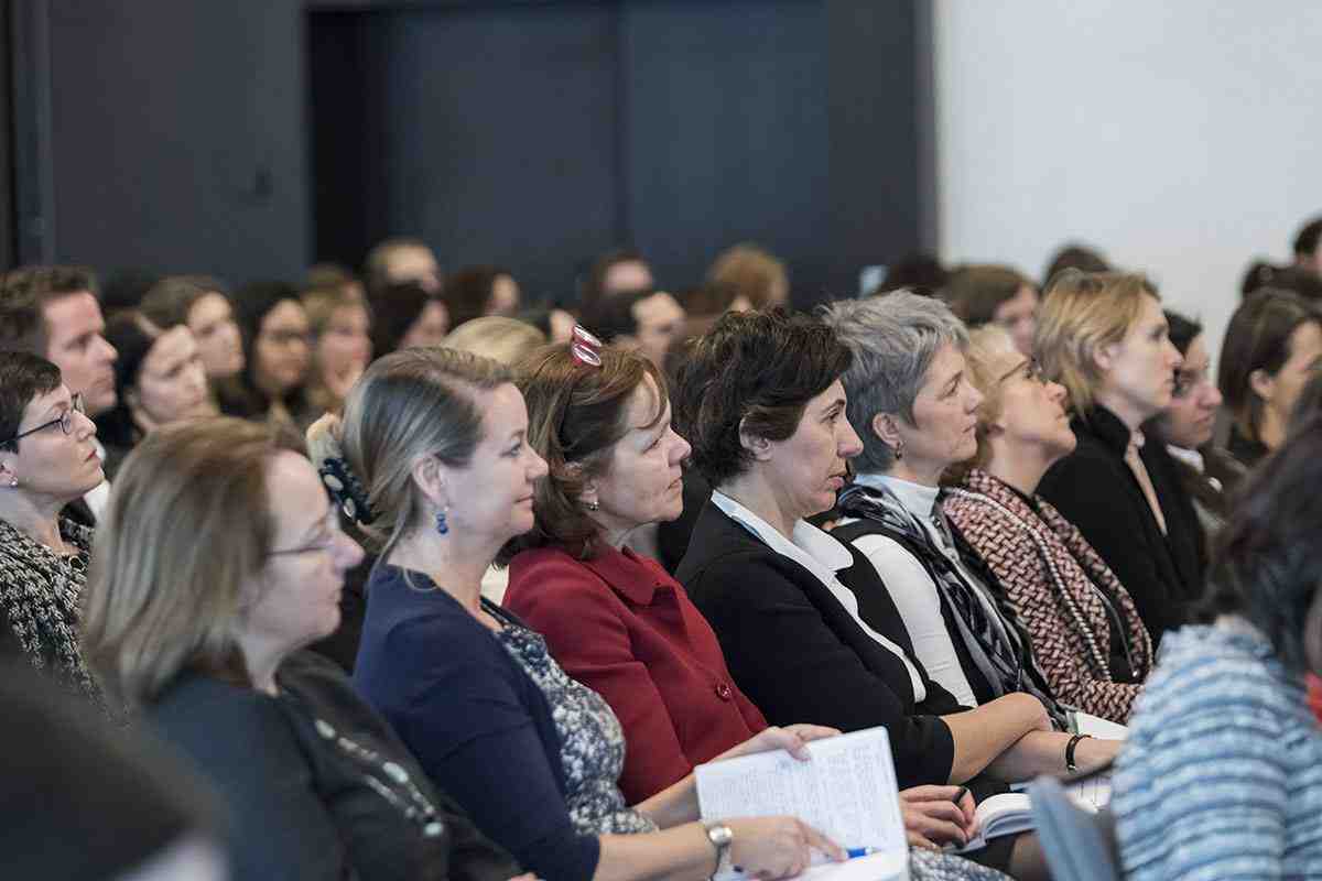 Kelyn Bacon | Womenat
